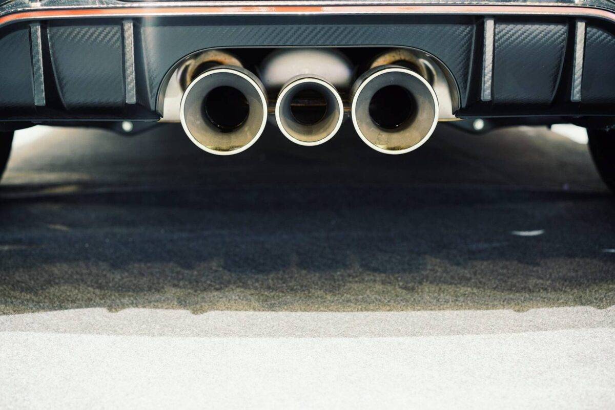 Performance sport exhaust system car muffler and repair shop